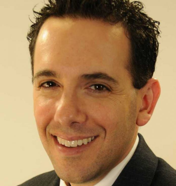 Top 15 Retired Actors Doing Regular Jobs Now